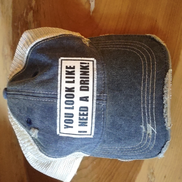 Headmost | Accessories | Distressed Funny You Look Like You Need A ...